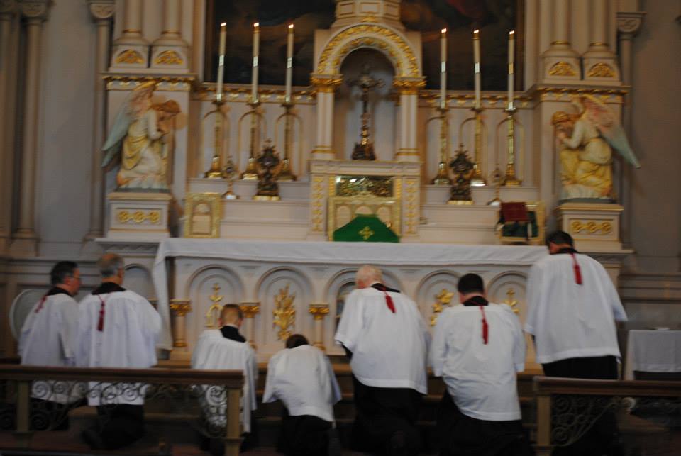 Traditional Latin Mass in Philadelphia: Holy Trinity Traditional Latin ...