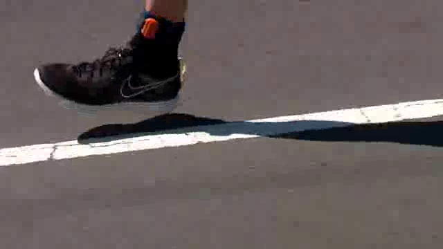 LE PLAISIR DE COURIR / COURIR LEGER - LIGHT FEET RUNNING: 39. (english ...