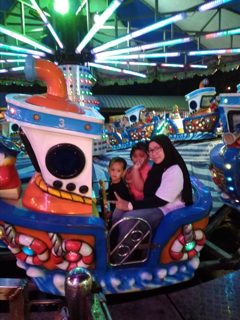 fUn fAiR iN KlaNG