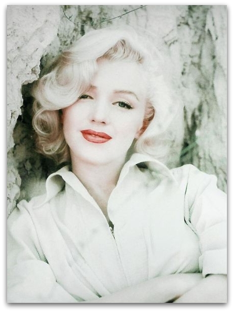 WOMEN WE LOVE: Merylin Monroe