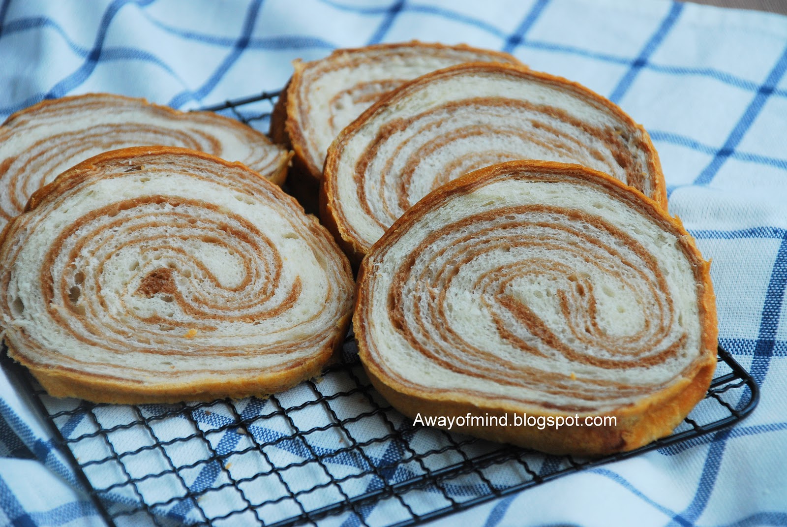 Awayofmind Bakery House: Marble Chocolate Wheel Bread 大理石车轮面包 （65C ...