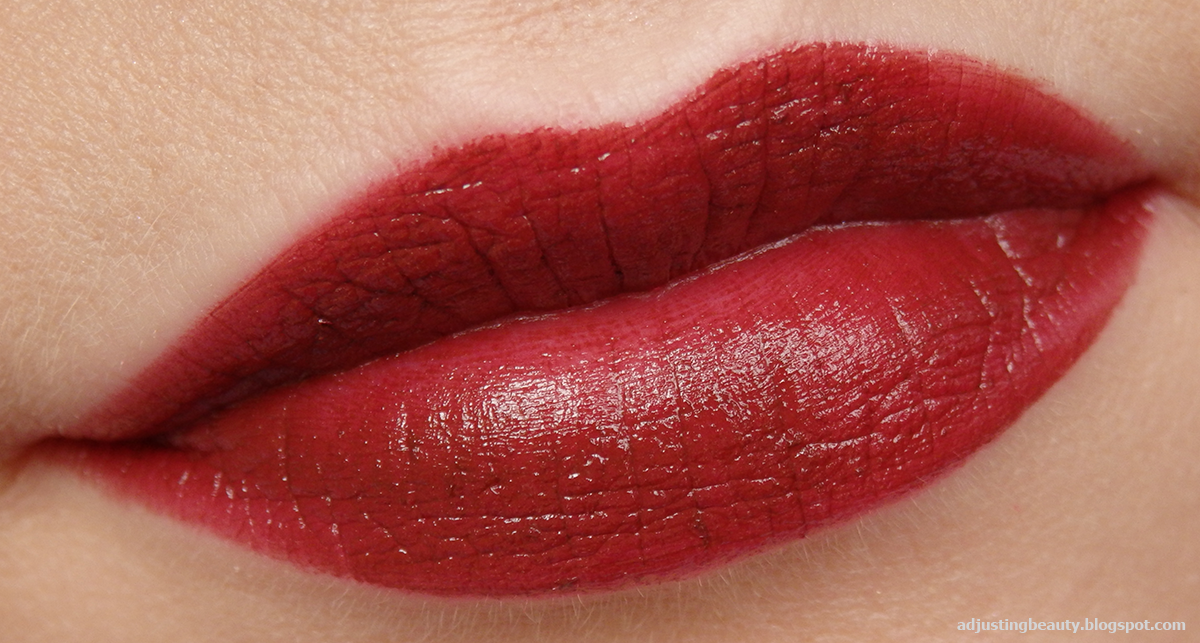 Review: Avon 3D Plumping lipsticks (Beyond Color lipsticks) - Adjusting ...