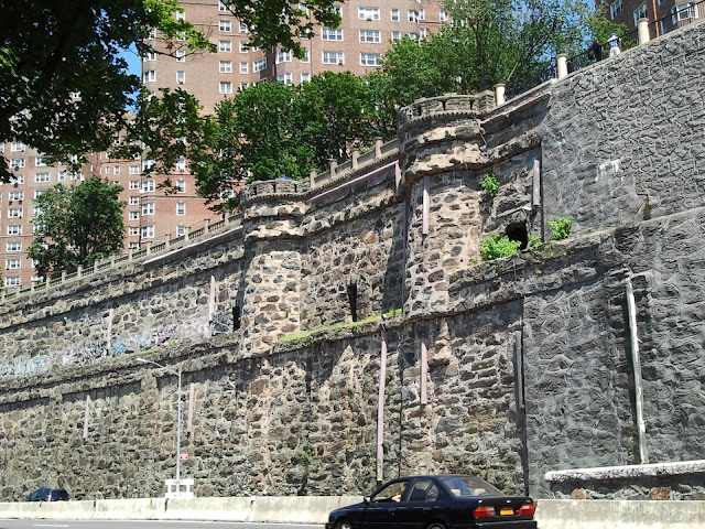 My Walking Pictures: Inspiration Point Shelter