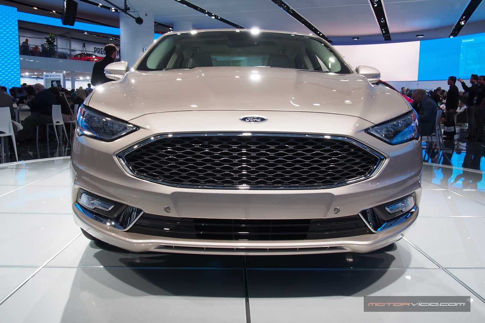 Novo Ford Fusion 2017: mudanças no interior