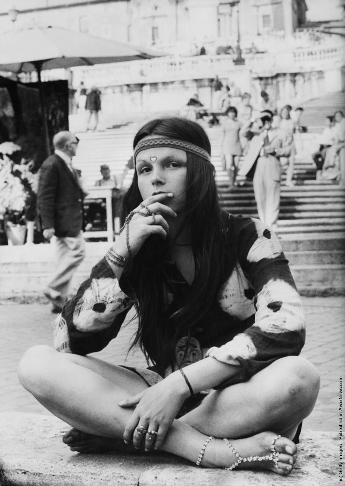 Peace Love And Freedom Pictures Of Hippie Fashions From The Late