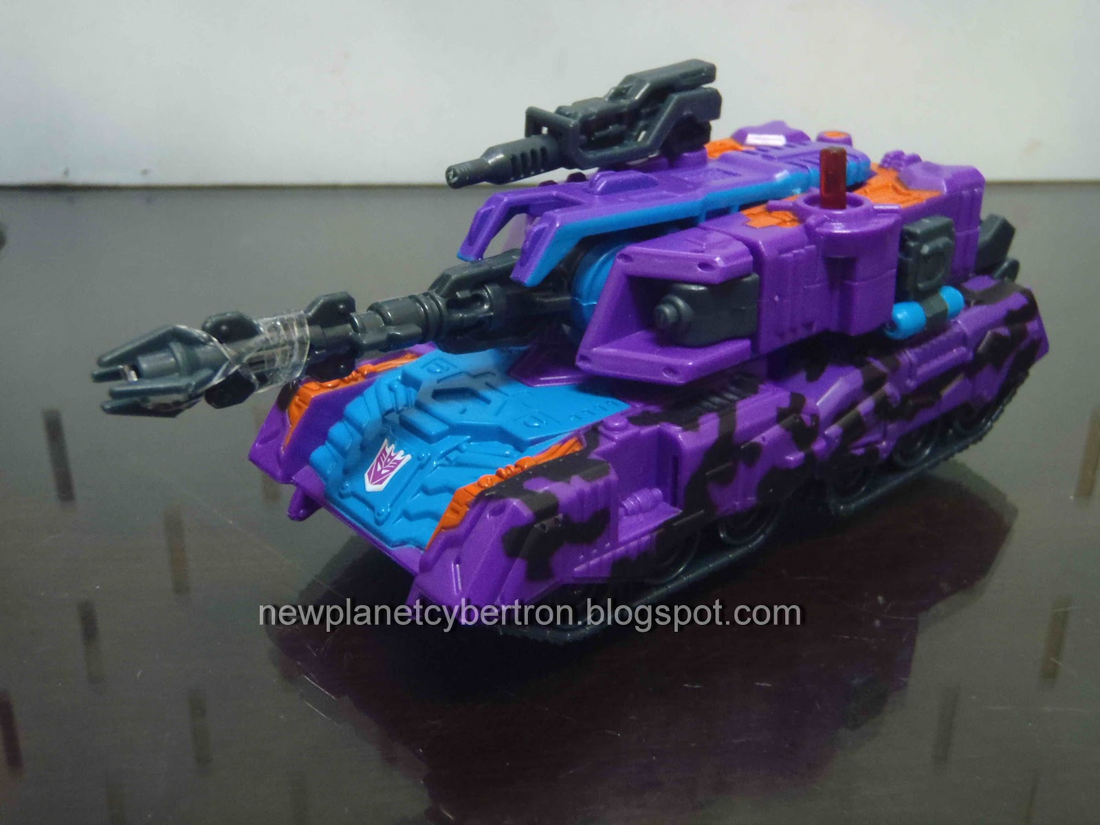 New Planet Cybertron: Transformers Review: G2 Megatron (United Deluxe)