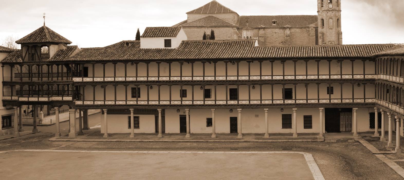 Los Viajes de Bevi, la Bellota Viajera: Plaza Mayor de Tembleque, Toledo