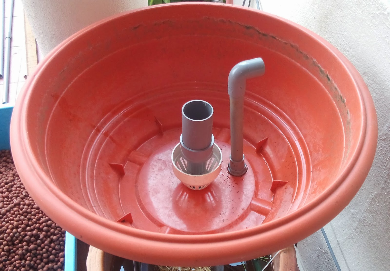 Affnan's Aquaponics: Strainer Bell Siphon - A Simplified Affnan Siphon