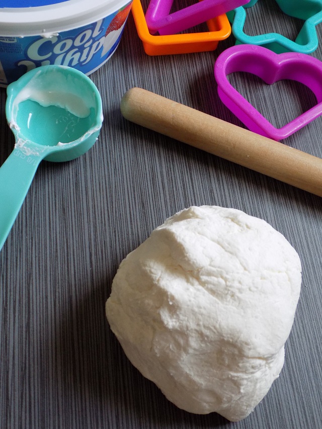 One Savvy Mom ™ | NYC Area Mom Blog: How To Make Whipped Cream Play ...