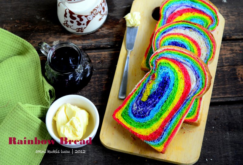 VIANI COOKIES: Roti Tawar Rainbow Bohay