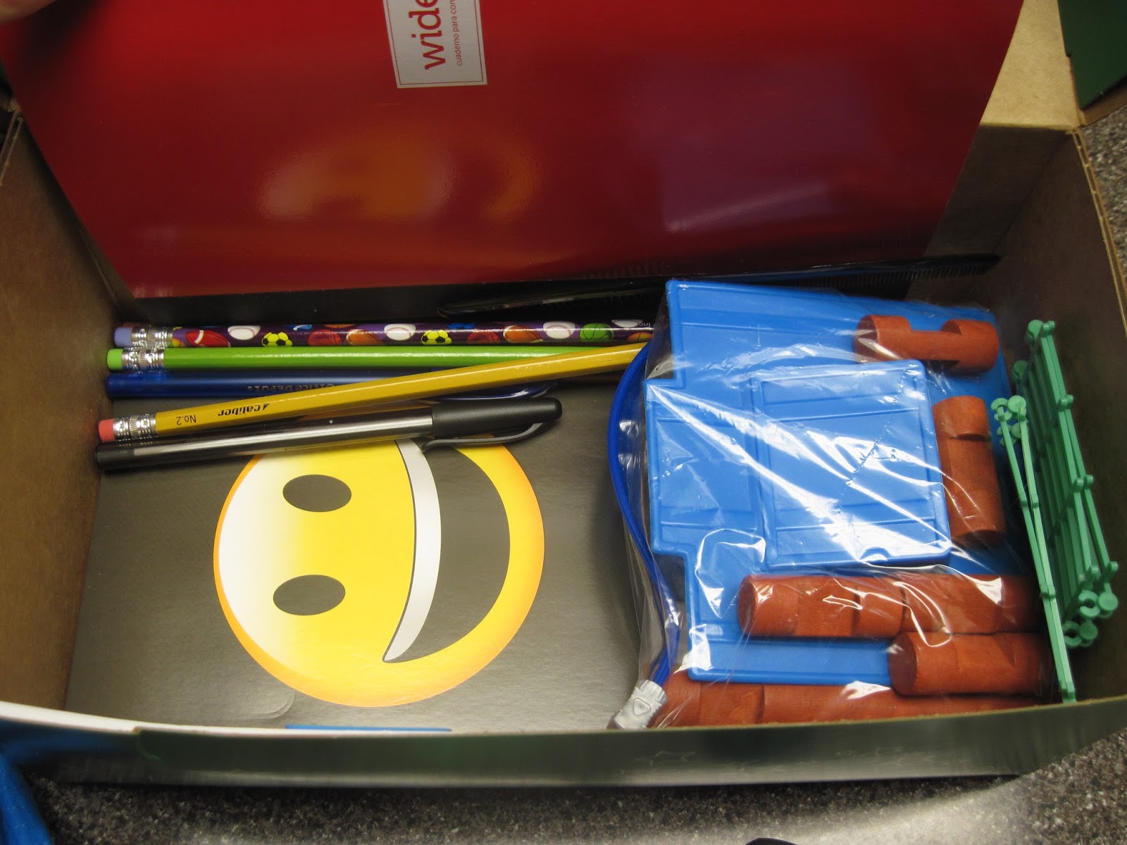 Simply Shoeboxes: Example of an OCC Shoebox for a 5-9 Year Old Boy - 2016