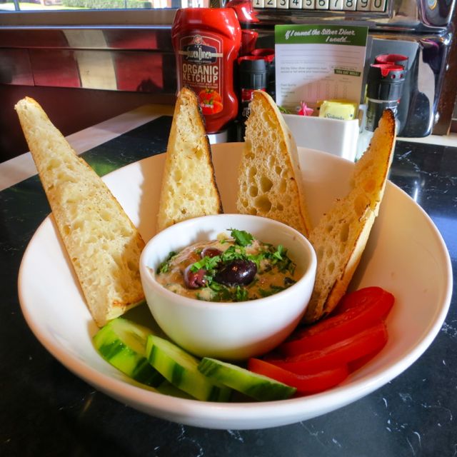 The Veracious Vegan: Silver Diner, Tysons Corner, VA