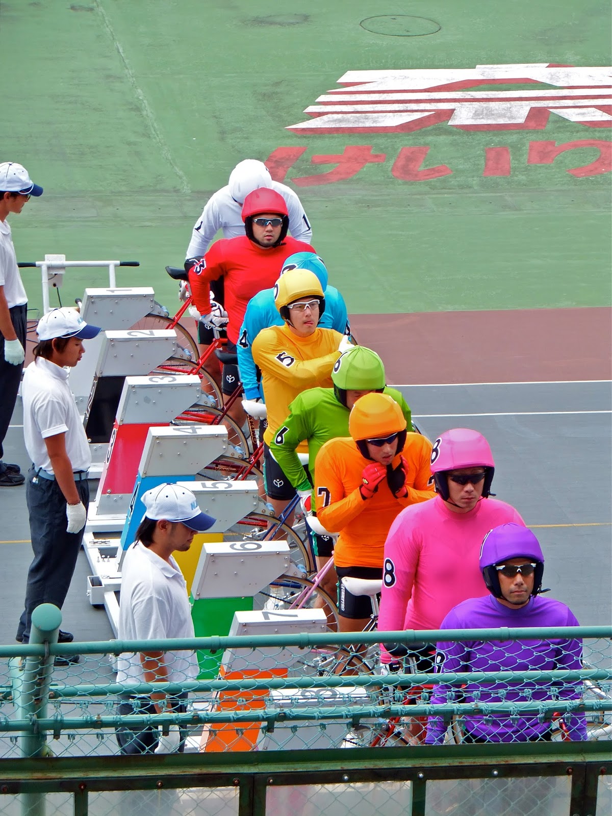 Just Another A Day At The Japanese (Keirin) Races : r/bicycling