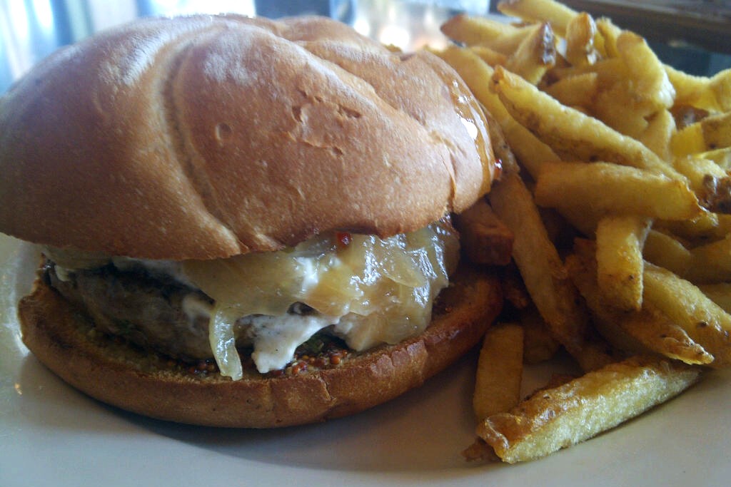Handsome Burger: Smitty's Oyster House. Gibsons. Sunshine Coast