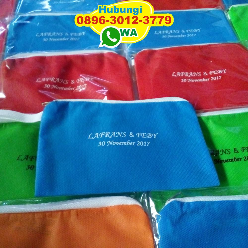Souvenir Dompet kain Furing / Spunbond | Souvenir Pernikahan