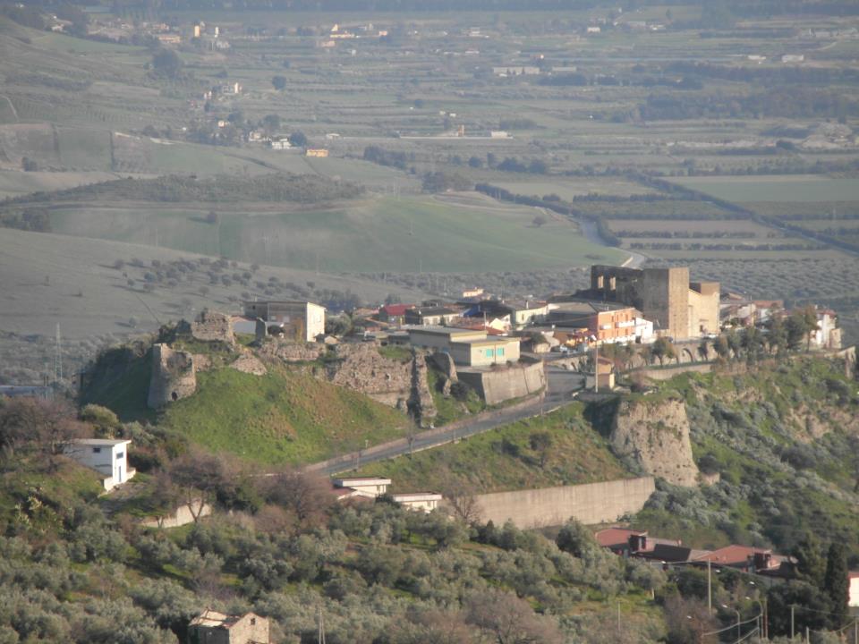 Sellia racconta il Comprensorio: "Giugno Simerese" Castello, Palio e ...