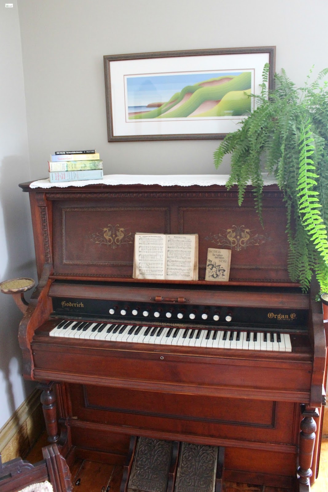 A Look Inside Montgomery Inn at Ingleside // Prince Edward Island ...