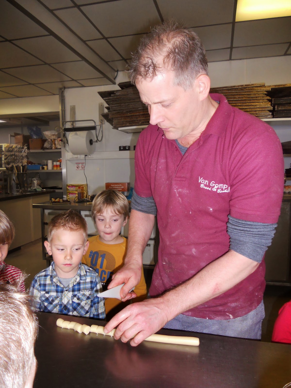 Tweede en derde kleuterklas van GVB Den Hulst (Testelt): "De bakker"