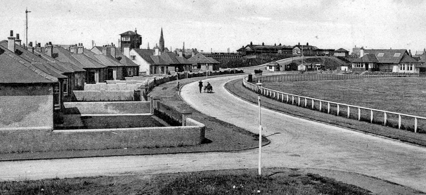 Tour Scotland: Old Photograph Golf Crescent Troon Scotland