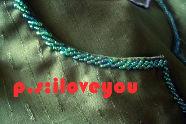 p.siloveyou: DIY: Jahit Manik di Baju Kurung.