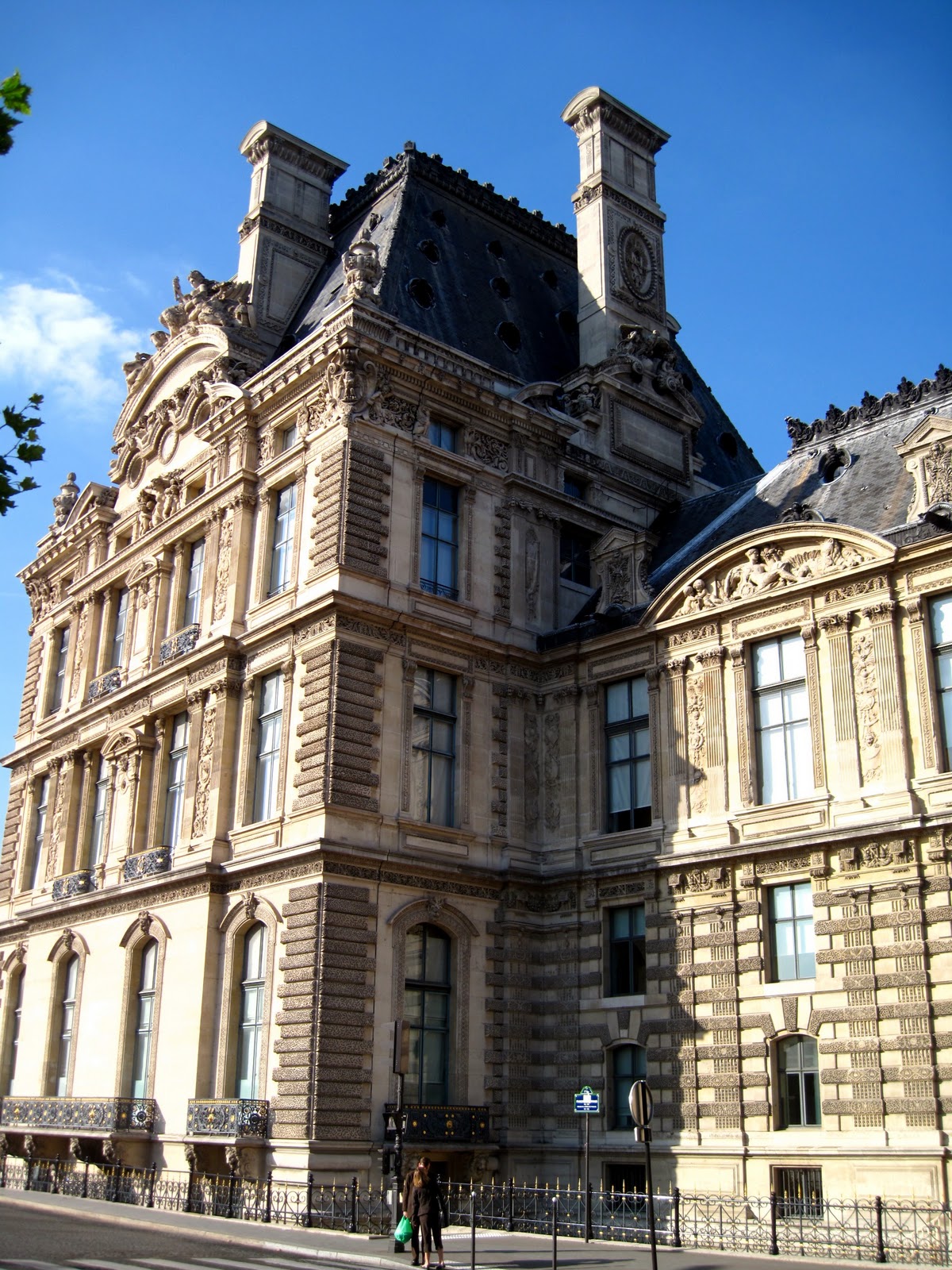 ParisEncore: ~We're Going to the Louvre~ Part I