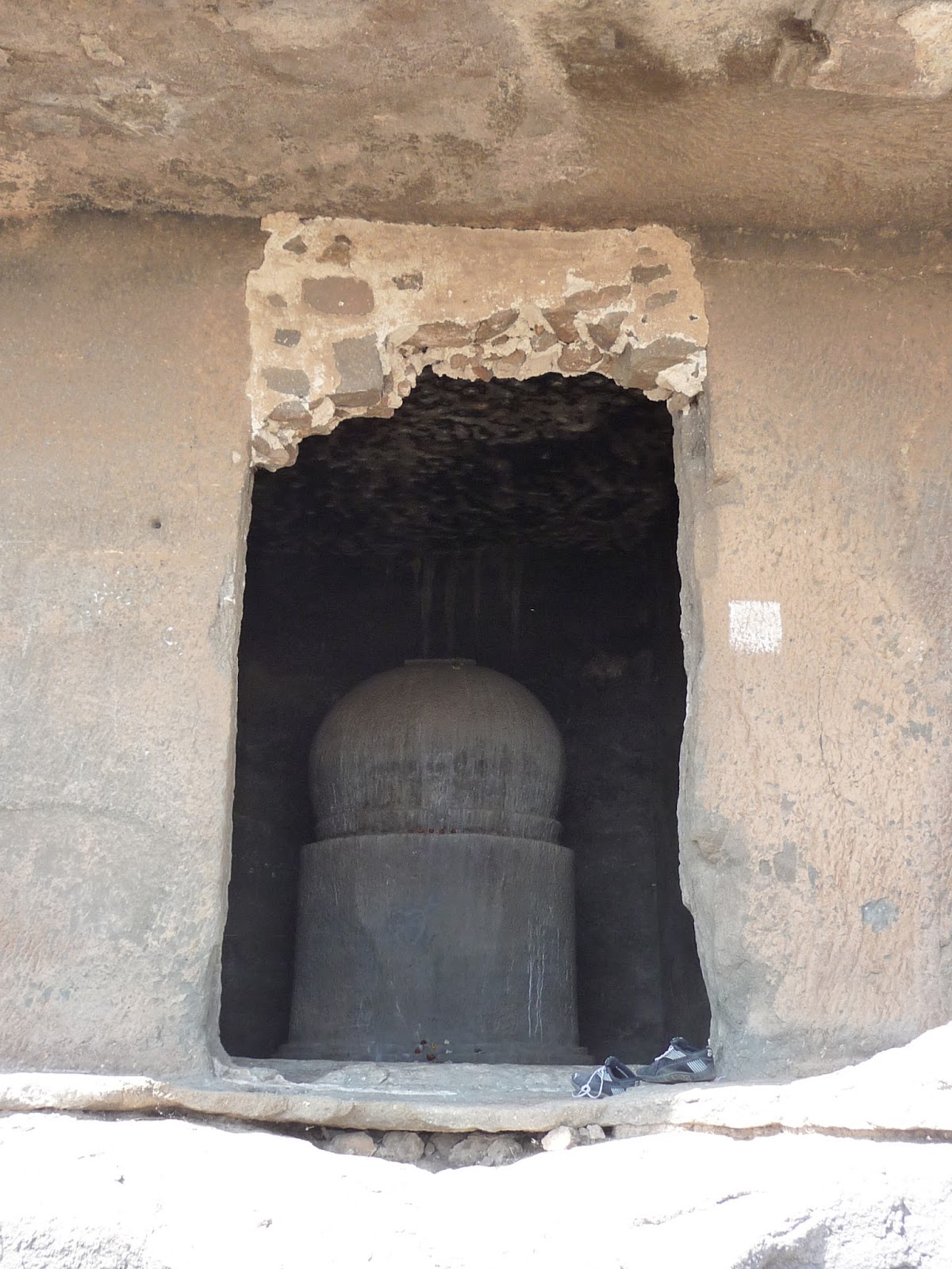 Junnar Caves : Shivneri Caves in Junnar in Maharashtra | The journey of ...