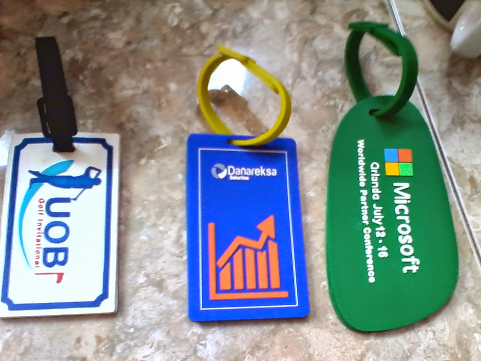 rubbersky-souvenir: NameTag Karet