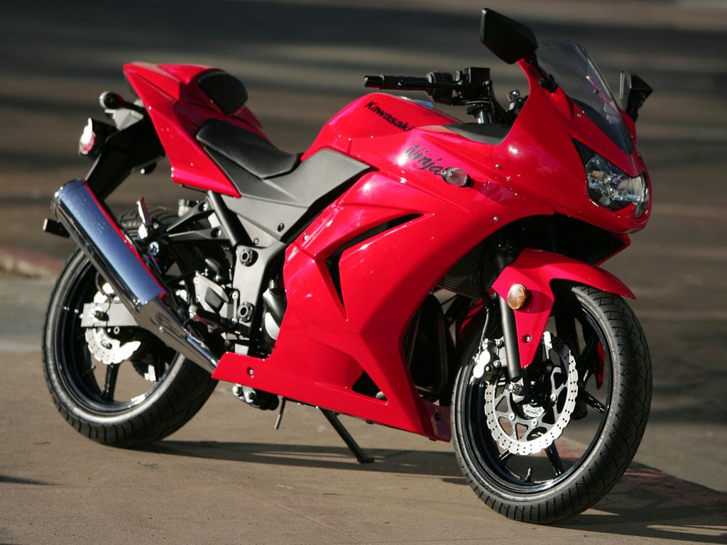 Pictures Blog: Red Ninja Bikes