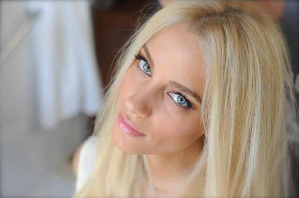 GREEK CELEBRITIES ........................... PATRAS GREECE: Doukissa ...