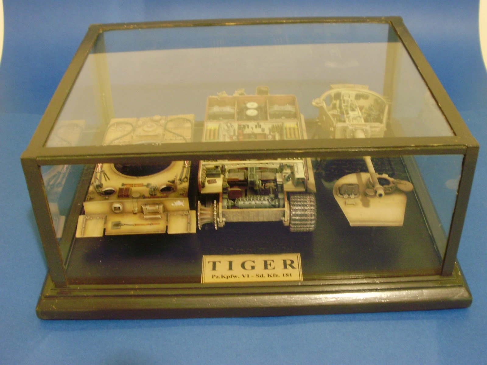Fanático del Modelismo Plástico: Tiger I Mid. Prod., Academy 1/35 scale ...