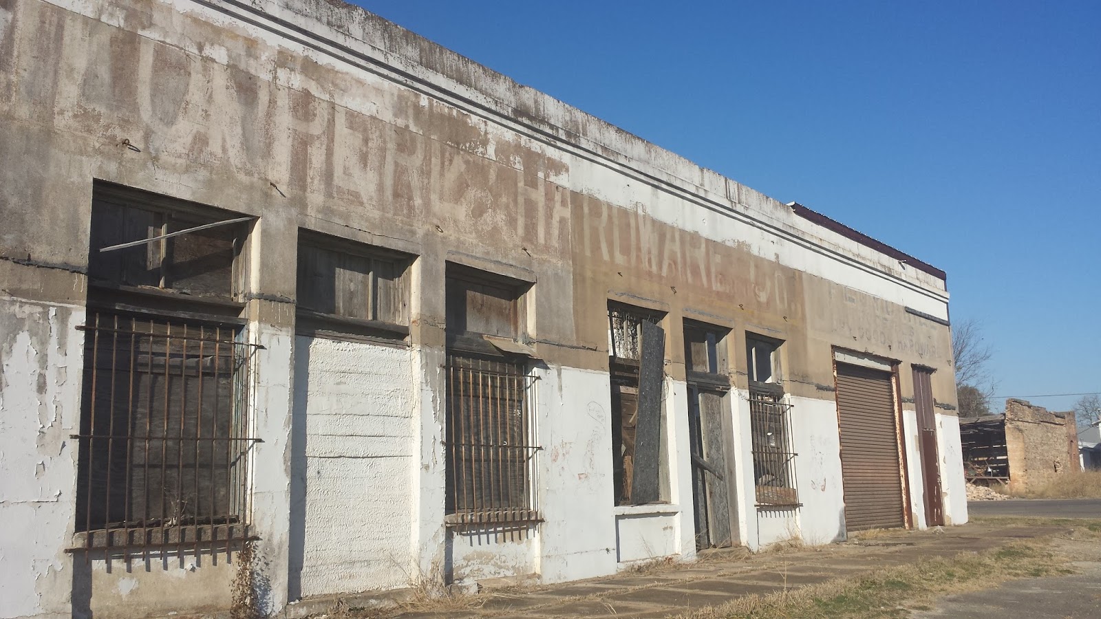 Lone Star Parson: Satan's Storm, Kopperl Texas