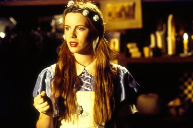 Tech-media-tainment: Actresses who have played Alice from ‘Alice’s ...