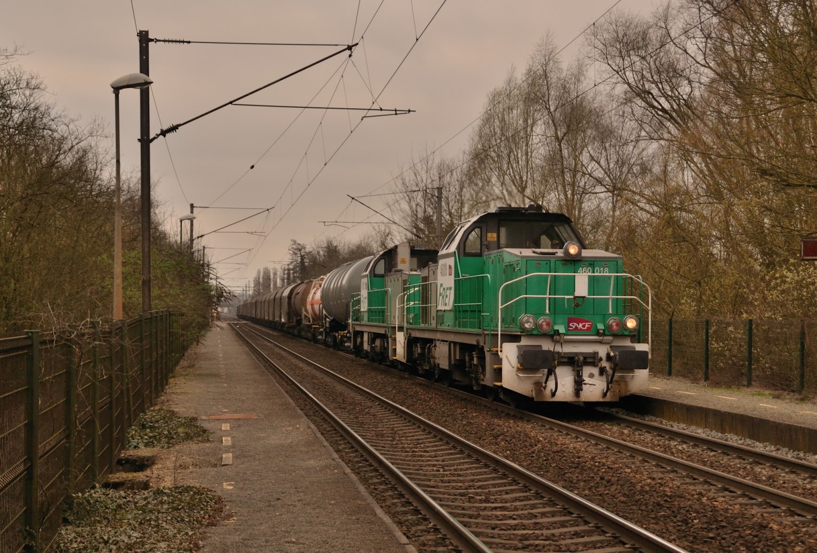 LA PASSION DU TRAIN: Autour et à Creil les 14 et 16 Mars par Tarek (1/2)