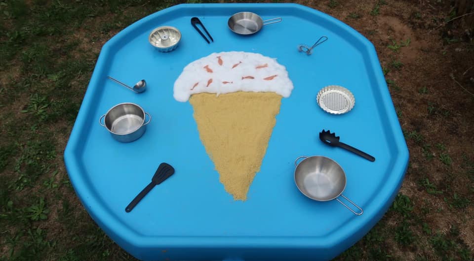 Tantrums To Smiles: 10 Play Ideas for the Tuff Tray!