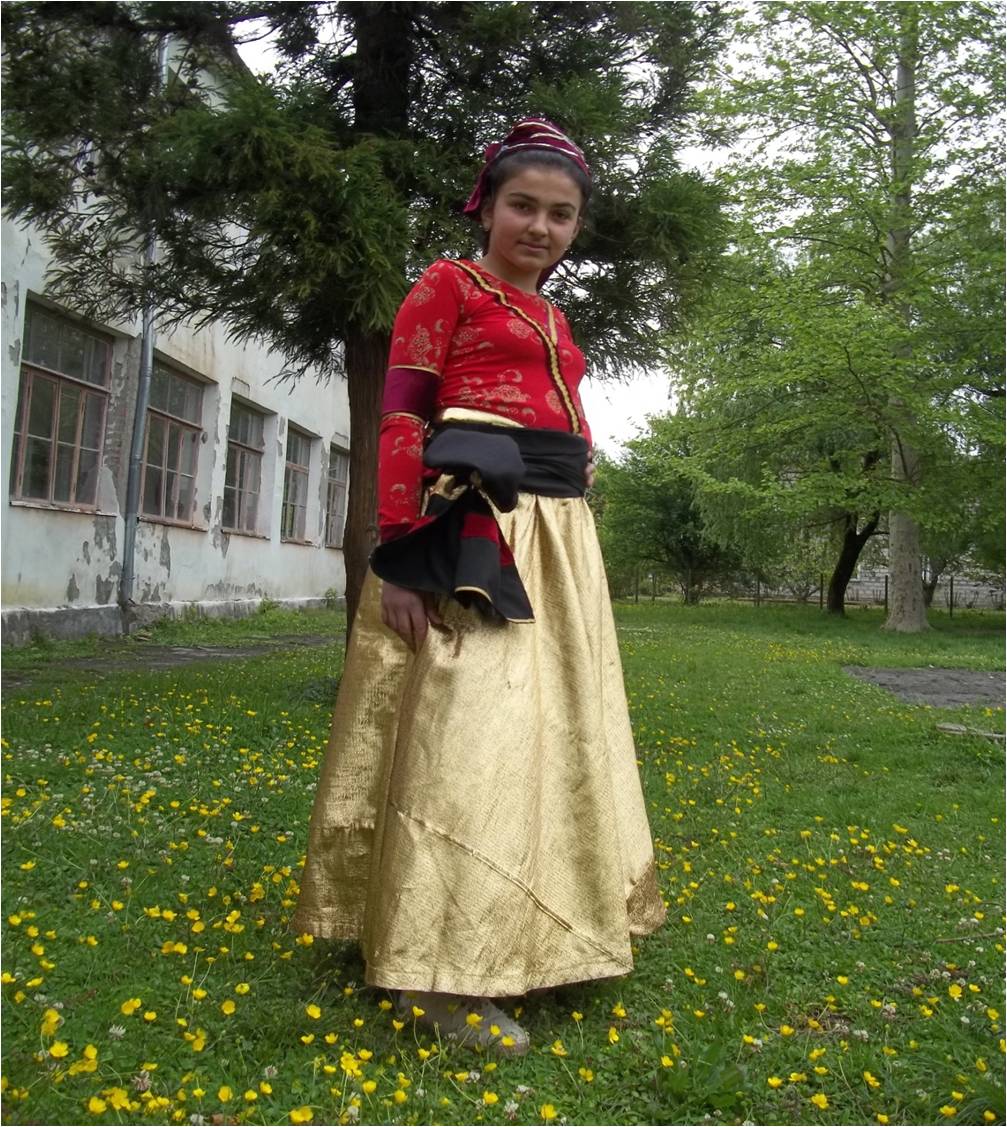 Let's introduce Georgia to foreigners: Georgian traditional clothes