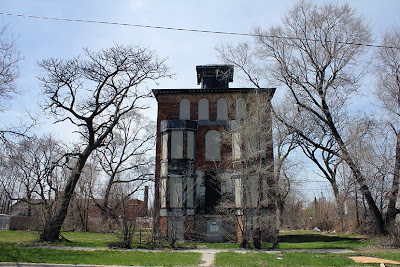 ArchitectureChicago PLUS: Our Raber (House) Has Tender Grapes; Can a ...