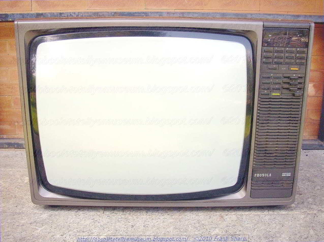 Obsolete Technology Tellye !: PHONOLA (PHILIPS) 66K6528 COLORE (PHILIPS ...