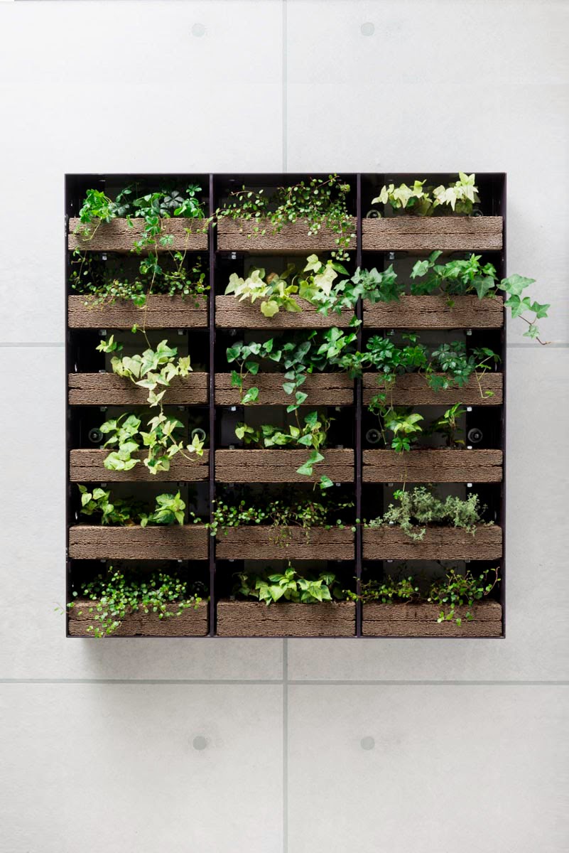 moyadesign: GREEN LOUVER UNIT / building material
