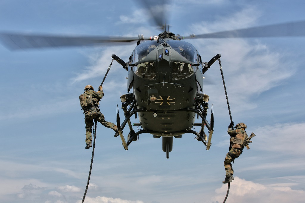 STRATEGIE & TECHNIK: Auftrag ausgeführt: Airbus liefert letzten H145M ...