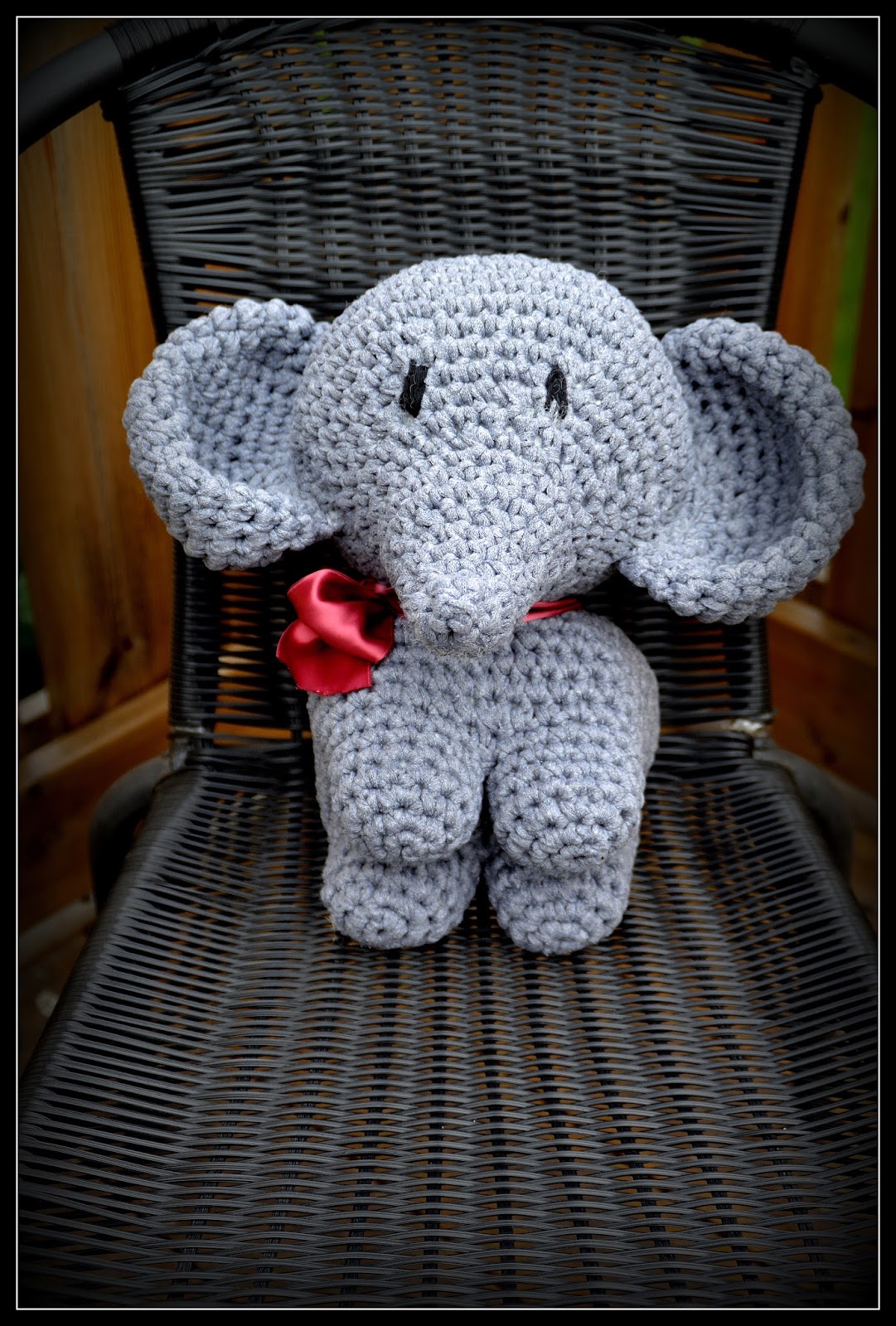 Välkommen till bloggen Stickning och Virkning: Virkad elefant av garnet ...