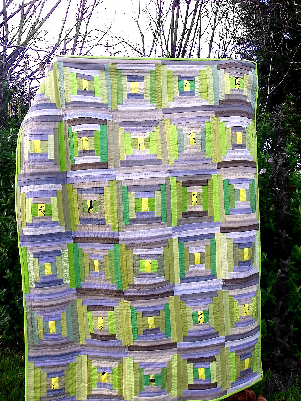 Little Island Quilting: Courthouse steps quilt