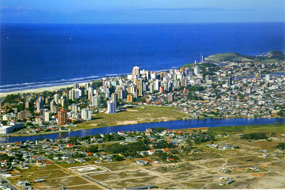 TURISTANDO PELO MUNDO: Torres, RS - Ao contrário de muitas cidades ...