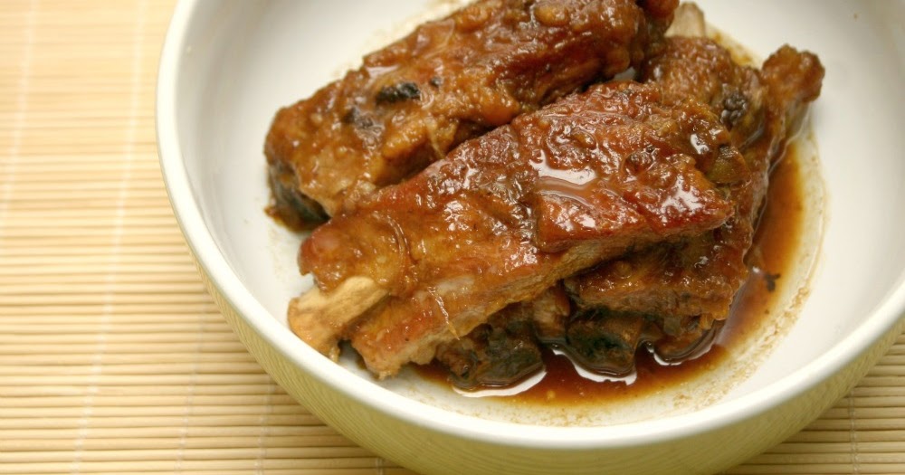 The Red Gingham: Slow Cooker Braised Garlic Spareribs