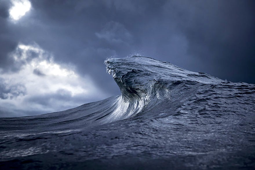 VIRTUAL ILLUSION: 03.2015