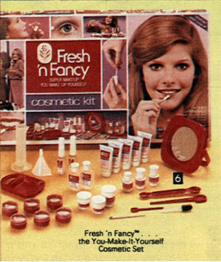Fourth Grade Nothing: Fresh 'N Fancy | Make Your Own Cosmetics Kit