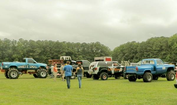 The Pocomoke Public Eye: CRISFIELD MUD BOG- SATURDAY.....GAMBLER'S RACE