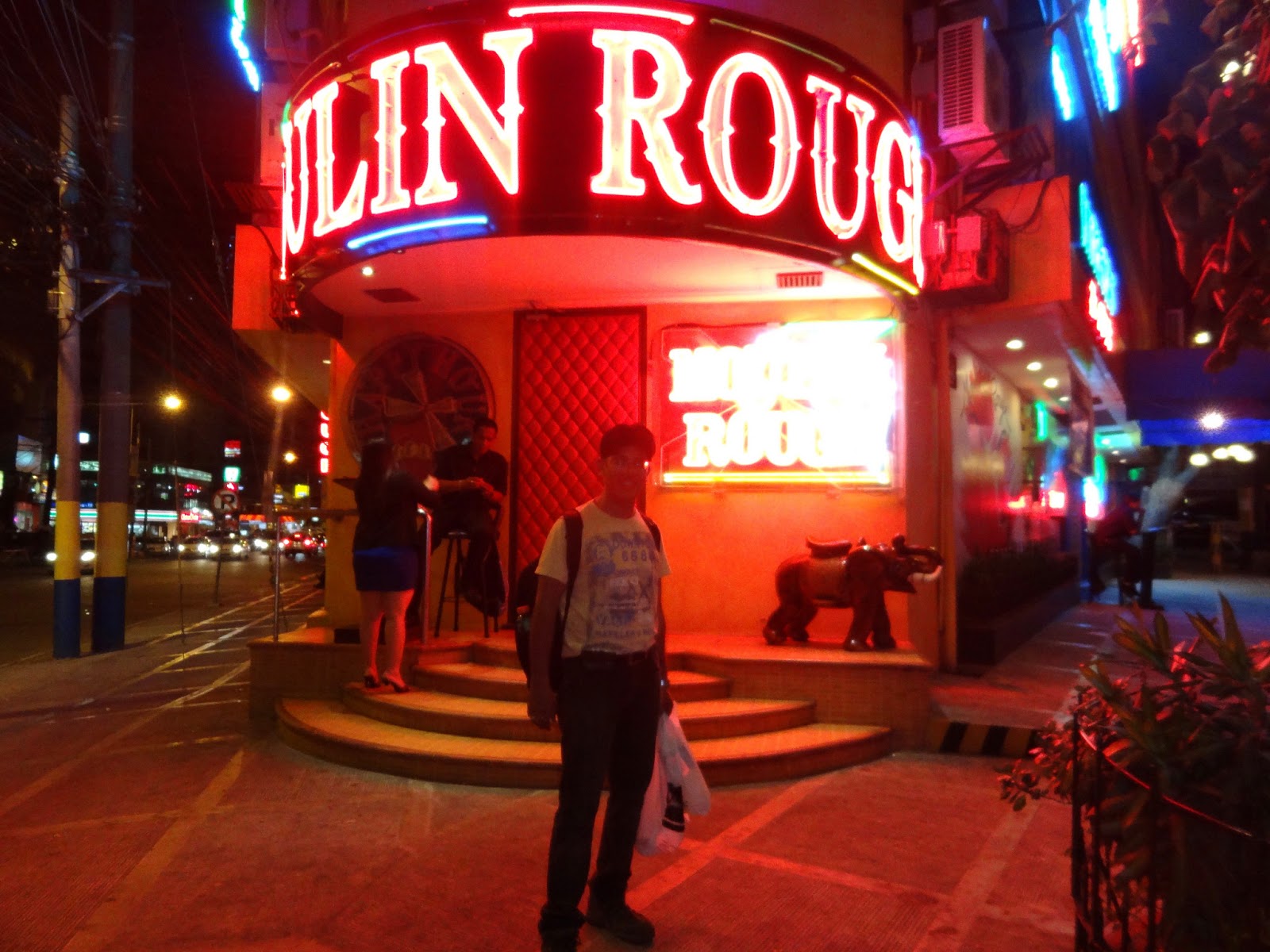MAKATI..NIGHT LIFE - DocDivaTraveller