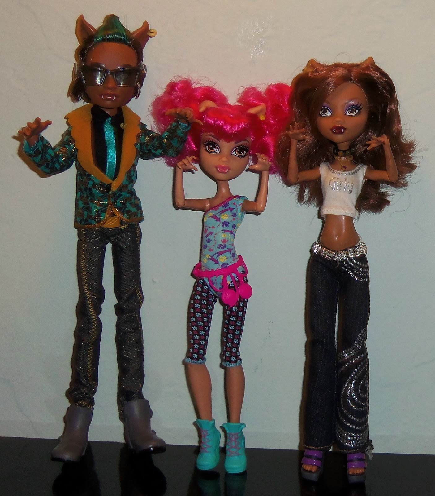 Roxanne's Dolls: Dance Class Howleen Wolf