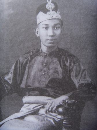 Maharum Bugis Syah (MBS): Al-Marhum Sultan Ahmad Tajuddin - Sultan ...