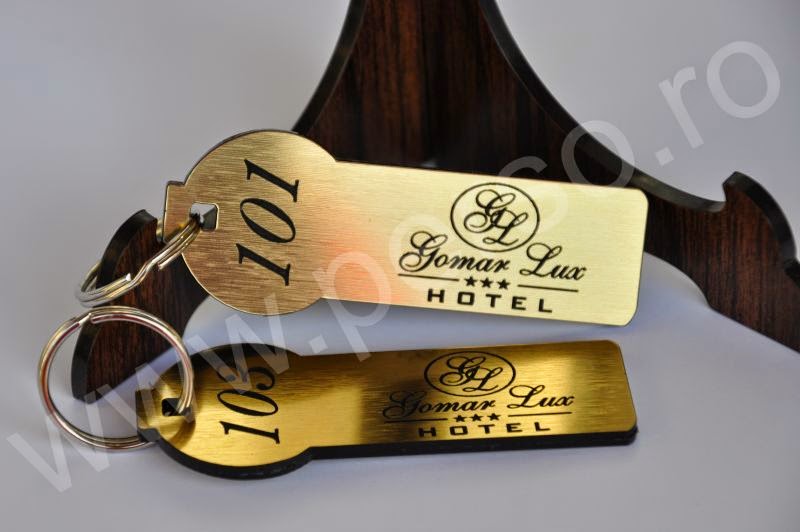 Brelocuri gravate